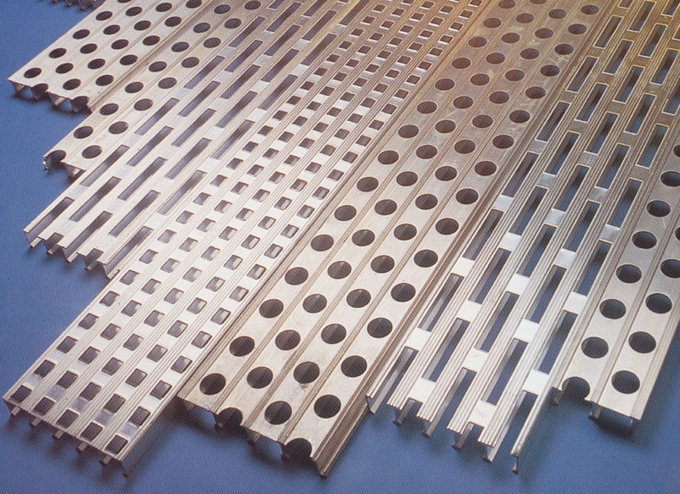 Stock Panels & Fabricated Grating » IKG